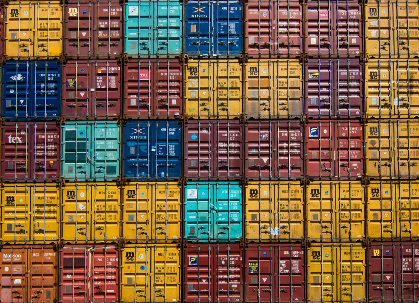 Crescimento das exportações de bens e serviços portugueses em 2021 ...